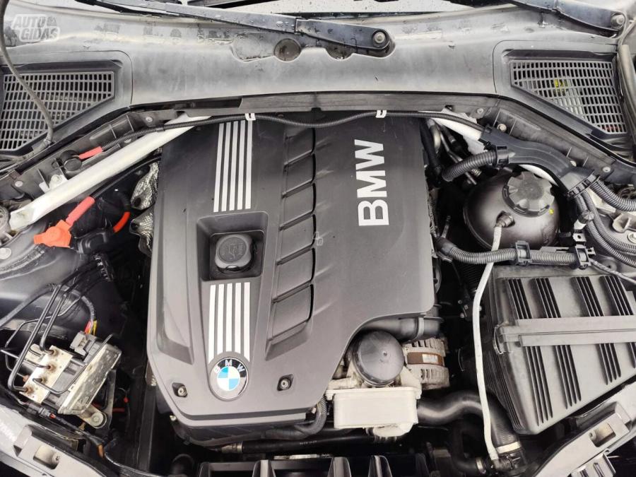 BMW X3 2012 in Siauliai, with an engine capacity of 3.00 L and mileage of 306 thousand km for 8200 €, photo 25 on AUTOMOTO.COM.LV