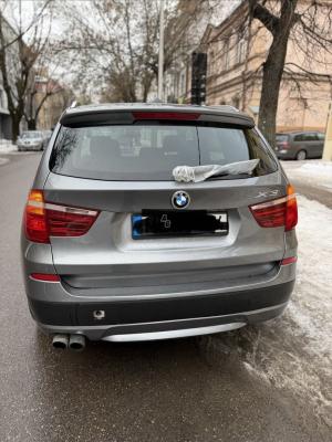 BMW X3 2013 in Vilnius, with an engine capacity of 2.00 L and mileage of 253 thousand km for 6000 €, photo 8 on AUTOMOTO.COM.LV