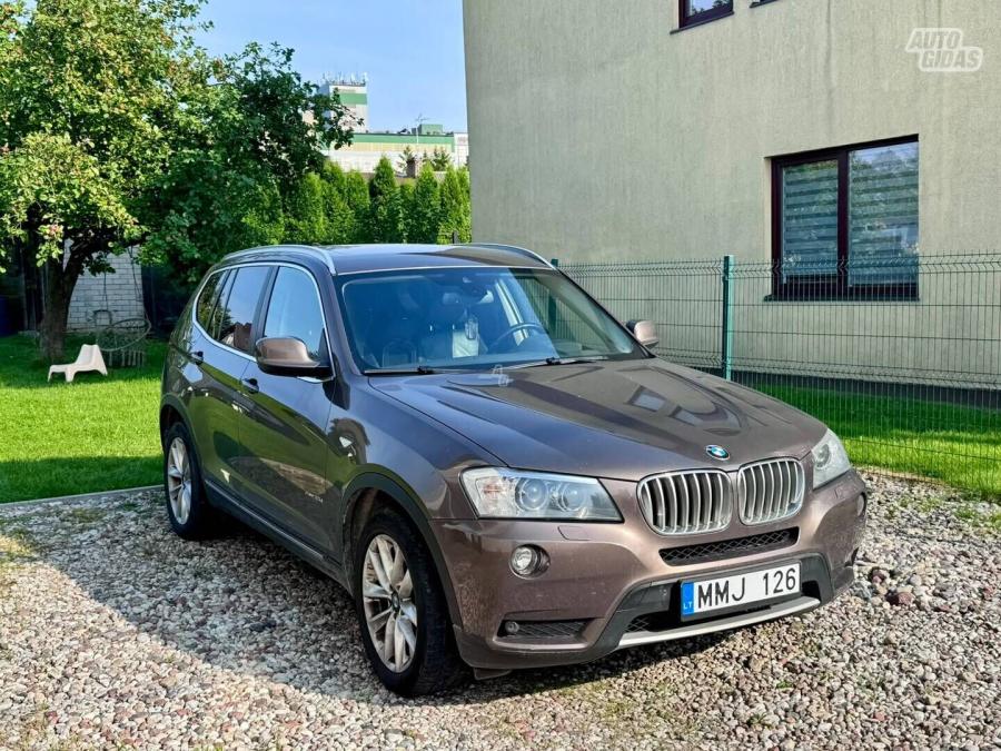 BMW X3 2013 in Panevezys, with an engine capacity of 3.00 L and mileage of 370 thousand km for 9000 €, photo 7 on AUTOMOTO.COM.LV