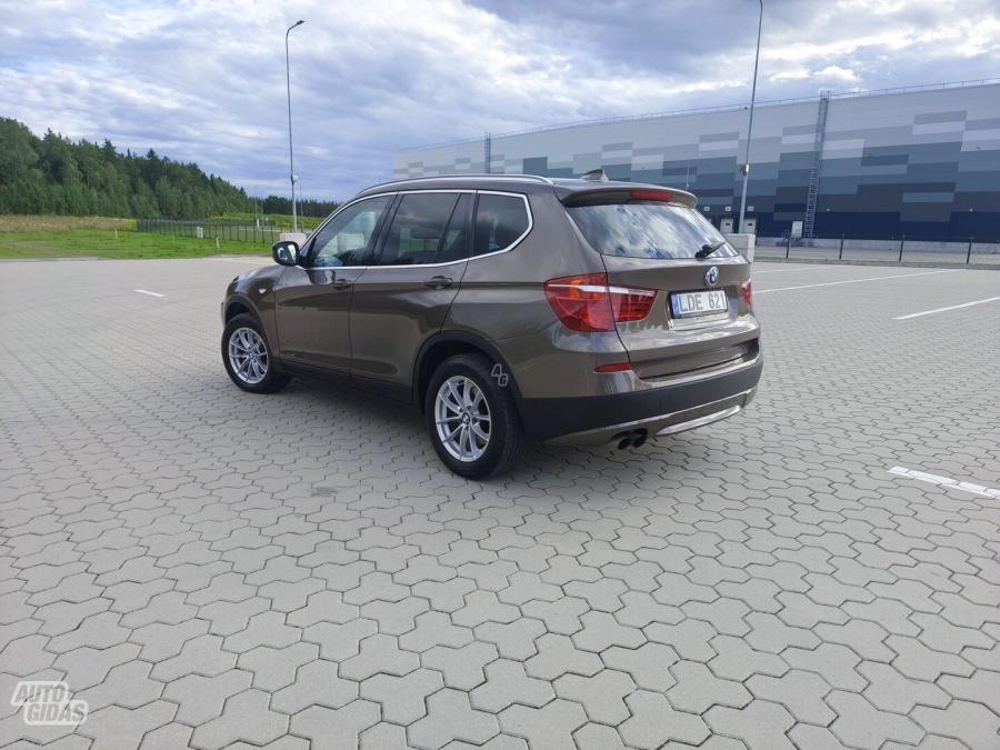 BMW X3 2013 in Vilnius, with an engine capacity of 3.00 L and mileage of 284 thousand km for 7900 €, photo 5 on AUTOMOTO.COM.LV