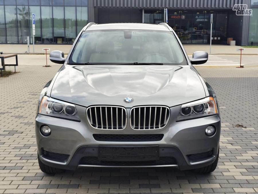 BMW X3 2013 in Siauliai, with an engine capacity of 2.00 L and mileage of 219 thousand km for 8200 €, photo 4 on AUTOMOTO.COM.LV