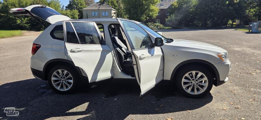 BMW X3 2014 in Mazeikiai, with an engine capacity of 2.00 L and mileage of 267 thousand km for 8200 €, photo 10 on AUTOMOTO.COM.LV