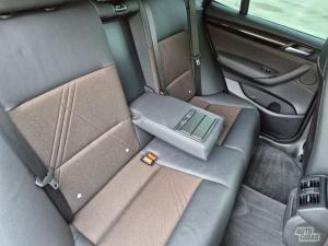 BMW X3 2015 in Panevezys, with an engine capacity of 20.00 L and mileage of 323 thousand km for 11999 €, photo 16 on AUTOMOTO.COM.LV
