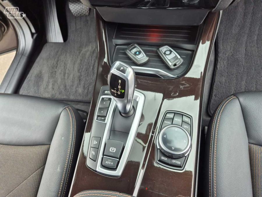 BMW X3 2015 in Panevezys, with an engine capacity of 20.00 L and mileage of 323 thousand km for 11999 €, photo 25 on AUTOMOTO.COM.LV