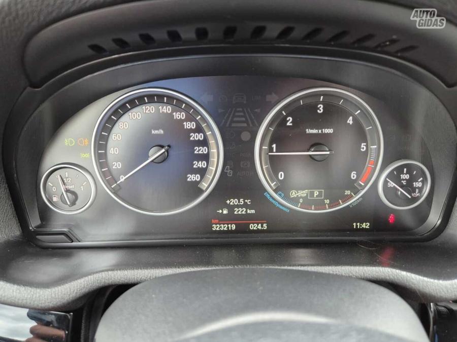 BMW X3 2015 in Panevezys, with an engine capacity of 20.00 L and mileage of 323 thousand km for 11999 €, photo 30 on AUTOMOTO.COM.LV