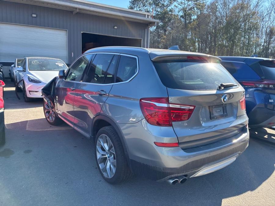 BMW X3 2016 in Klaipeda, with an engine capacity of 0.00 L and mileage of 0 thousand km for 7999 €, photo 1 on AUTOMOTO.COM.LV