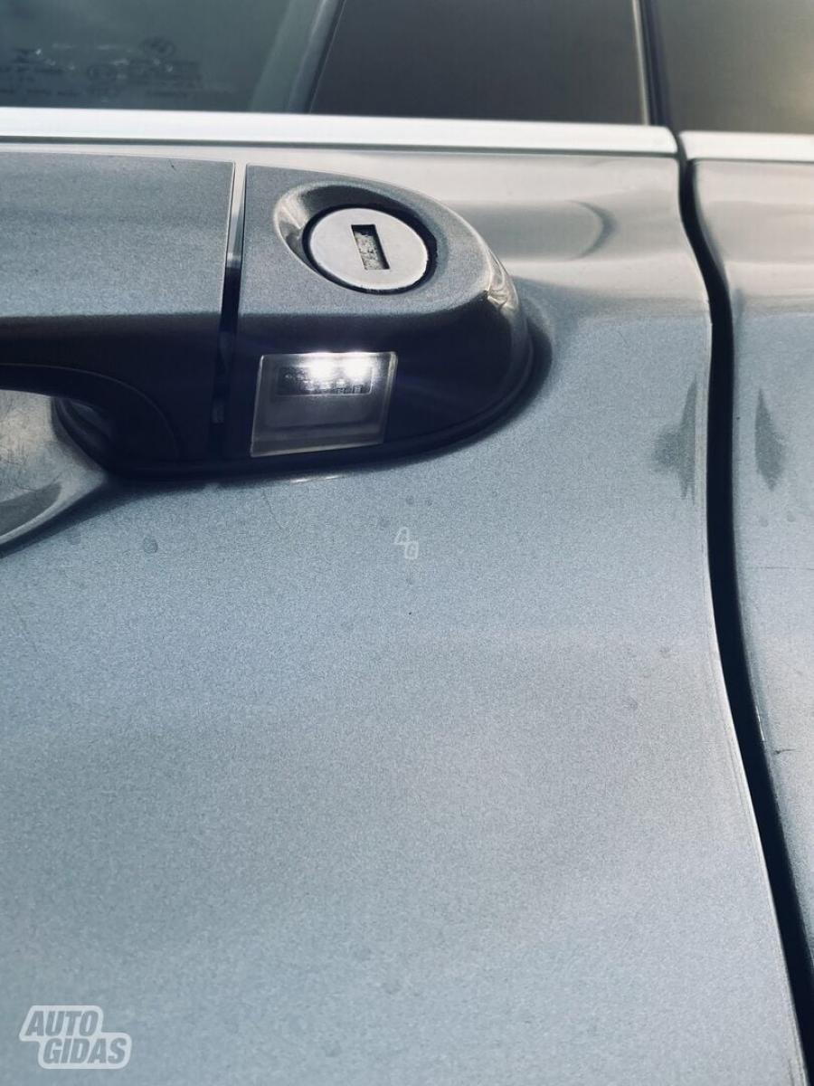 BMW X3 2016 in Vilnius, with an engine capacity of 2.00 L and mileage of 235 thousand km for 13150 €, photo 7 on AUTOMOTO.COM.LV