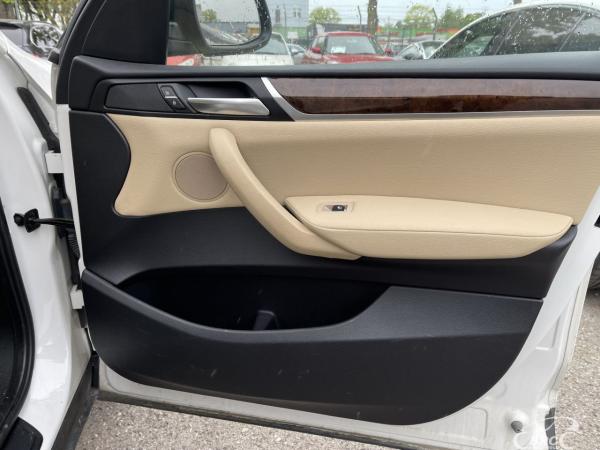 BMW X3 2017 in Klaipeda, with an engine capacity of 2.00 L and mileage of 118 thousand km for 13600 €, photo 3 on AUTOMOTO.COM.LV