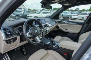 BMW X3 2018 in Marijampole, with an engine capacity of 3.00 L and mileage of 220 thousand km for 24950 €, photo 18 on AUTOMOTO.COM.LV
