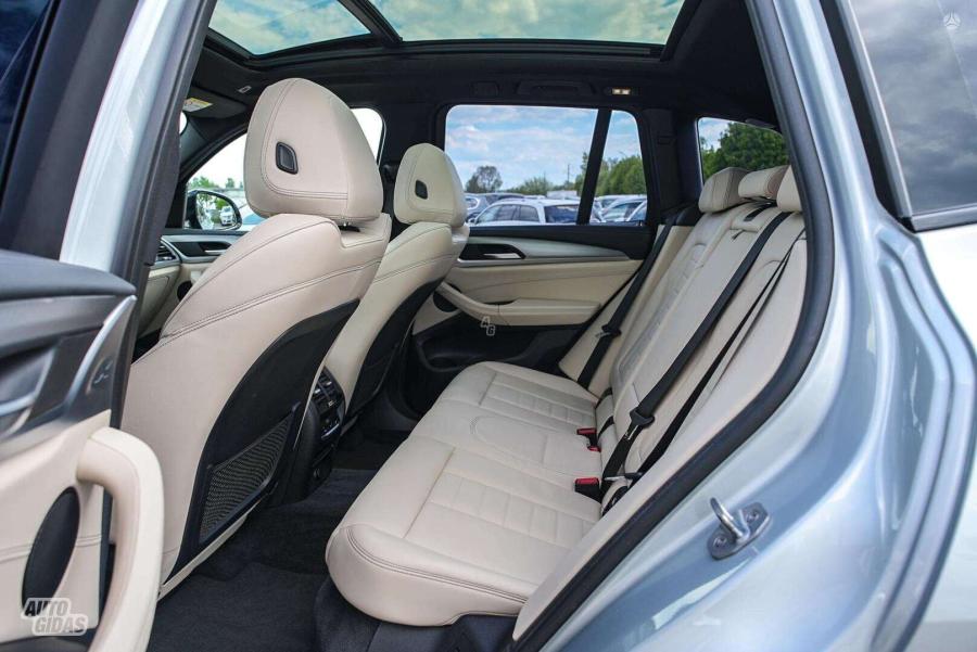 BMW X3 2018 in Marijampole, with an engine capacity of 3.00 L and mileage of 220 thousand km for 24950 €, photo 25 on AUTOMOTO.COM.LV