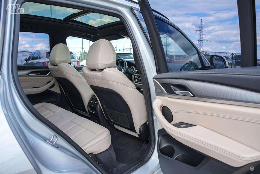 BMW X3 2018 in Marijampole, with an engine capacity of 3.00 L and mileage of 220 thousand km for 24950 €, photo 27 on AUTOMOTO.COM.LV