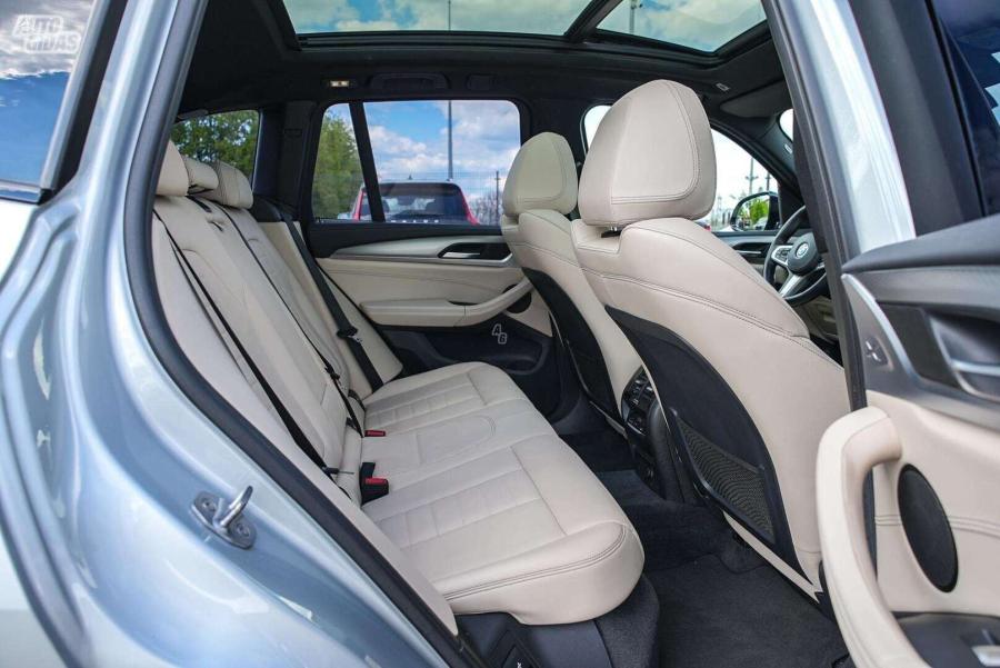 BMW X3 2018 in Marijampole, with an engine capacity of 3.00 L and mileage of 220 thousand km for 24950 €, photo 28 on AUTOMOTO.COM.LV