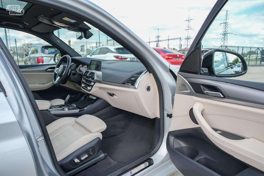 BMW X3 2018 in Marijampole, with an engine capacity of 3.00 L and mileage of 220 thousand km for 24950 €, photo 36 on AUTOMOTO.COM.LV