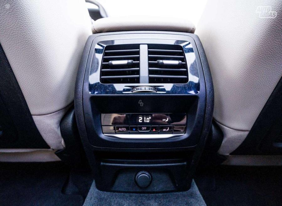 BMW X3 2018 in Marijampole, with an engine capacity of 3.00 L and mileage of 220 thousand km for 24950 €, photo 35 on AUTOMOTO.COM.LV