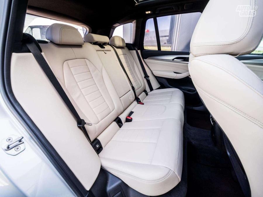 BMW X3 2018 in Marijampole, with an engine capacity of 3.00 L and mileage of 220 thousand km for 24950 €, photo 37 on AUTOMOTO.COM.LV