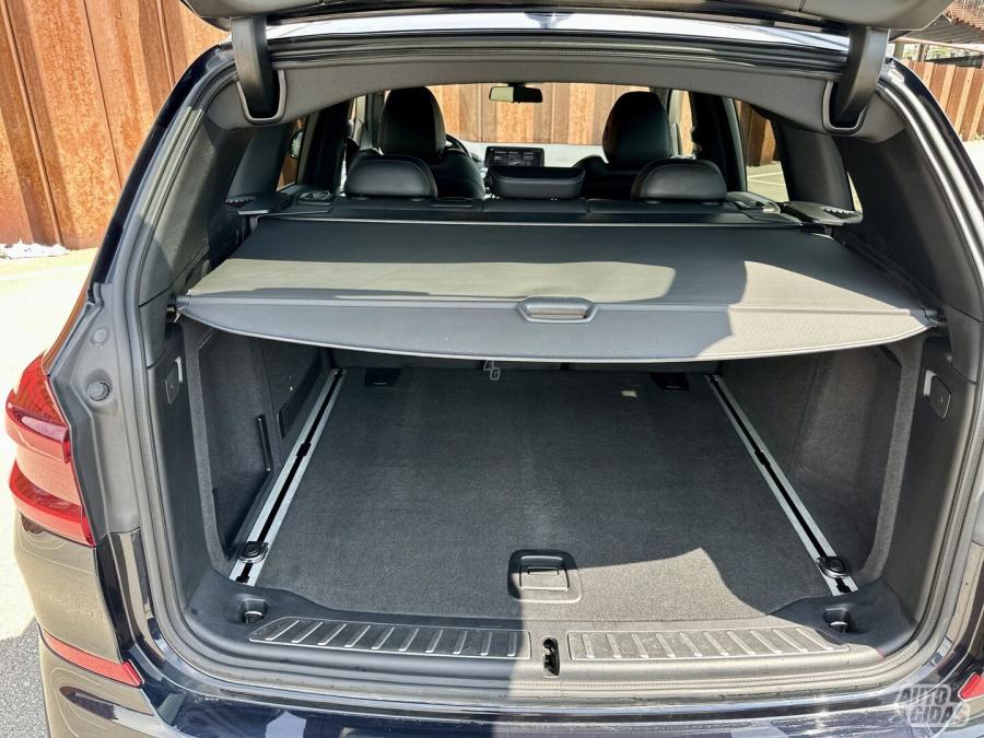 BMW X3 2018 in Kaunas, with an engine capacity of 2.00 L and mileage of 243 thousand km for 21000 €, photo 27 on AUTOMOTO.COM.LV