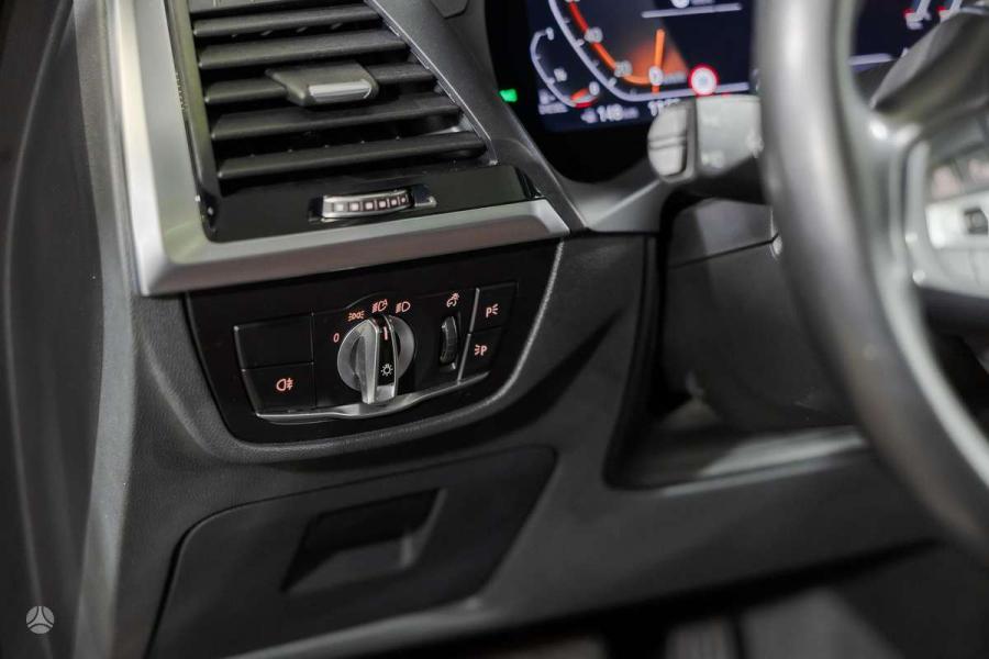 BMW X3 2021 in Vilnius, with an engine capacity of 2.00 L and mileage of 188 thousand km for 29991 €, photo 15 on AUTOMOTO.COM.LV
