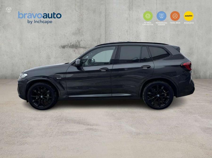BMW X3 2022 in Kaunas, with an engine capacity of 2.00 L and mileage of 100 thousand km for 42771 €, photo 2 on AUTOMOTO.COM.LV