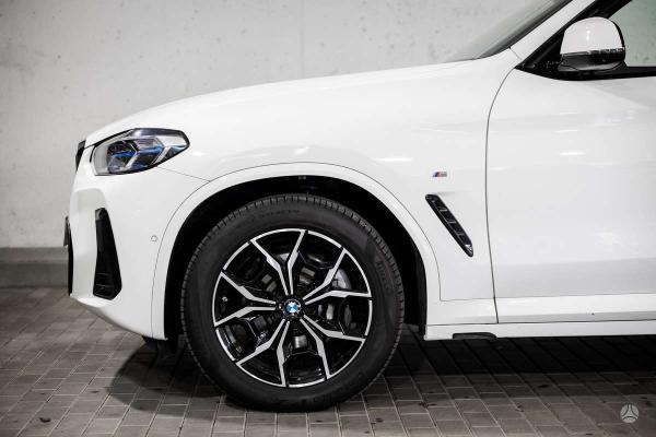 BMW X3 2023 in Vilnius, with an engine capacity of 3.00 L and mileage of 44 thousand km for 45491 €, photo 4 on AUTOMOTO.COM.LV