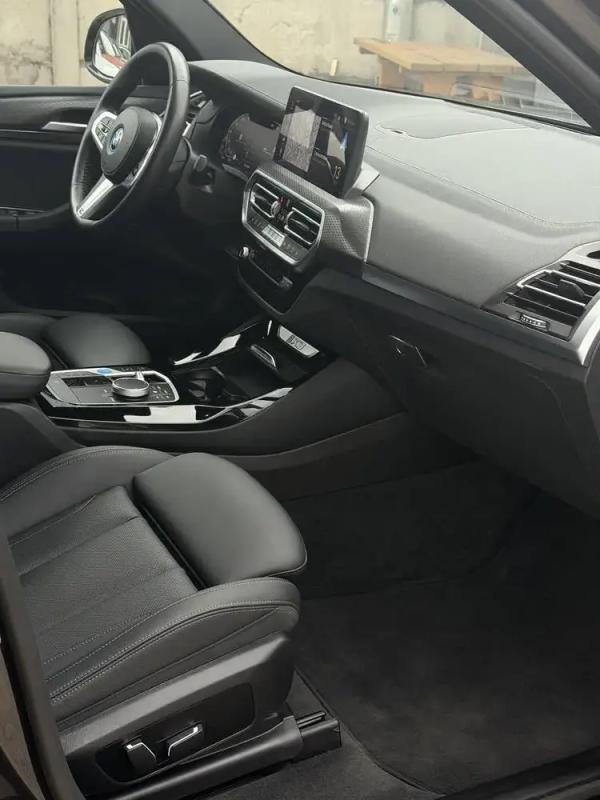 BMW X3 2024 in Riga, with an engine capacity of 0.00 L and mileage of 25 thousand km for 41980 €, photo 9 on AUTOMOTO.COM.LV