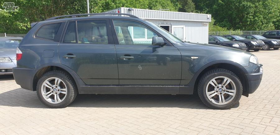 Zaļš BMW X3 2004 Kėdainiai, ar dzinēja tilpumu 3.00 L un nobraukumu 315 tūkst. km par 3500 €, foto 4 vietnē AUTOMOTO.COM.LV