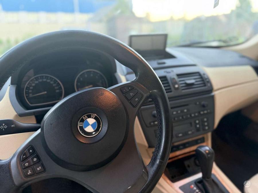 Green BMW X3 2004 in Kaunas, with an engine capacity of 2.98 L and mileage of 276 thousand km for 2800 €, photo 7 on AUTOMOTO.COM.LV