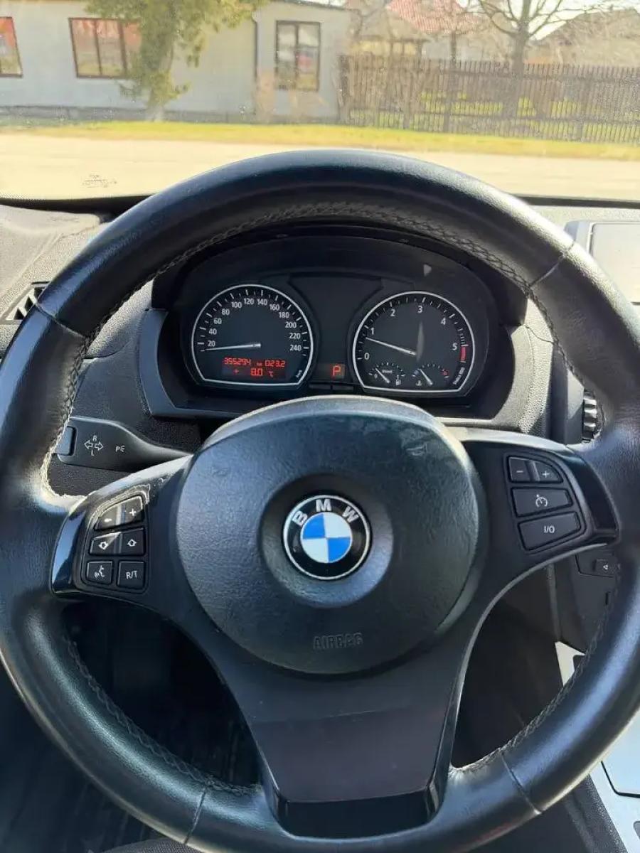 Green BMW X3 2004 in Ventspils, with an engine capacity of 3.00 L and mileage of 355 thousand km for 4000 €, photo 18 on AUTOMOTO.COM.LV