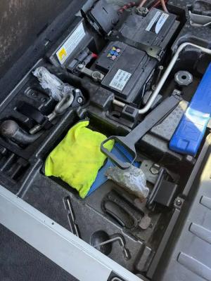 Green BMW X3 2004 in Ventspils, with an engine capacity of 3.00 L and mileage of 355 thousand km for 4000 €, photo 21 on AUTOMOTO.COM.LV