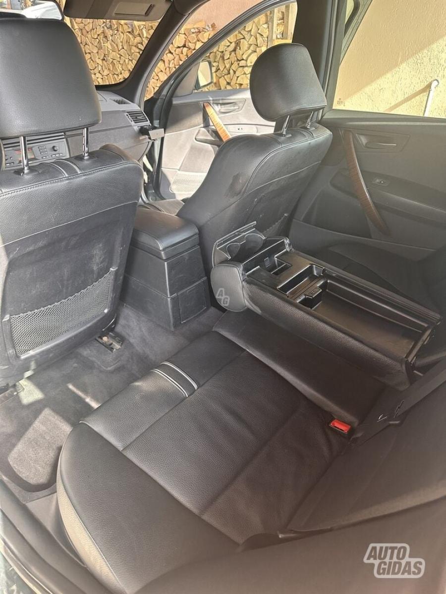 Zaļš BMW X3 2004 Viļņa, ar dzinēja tilpumu 3.00 L un nobraukumu 316 tūkst. km par 3600 €, foto 7 vietnē AUTOMOTO.COM.LV