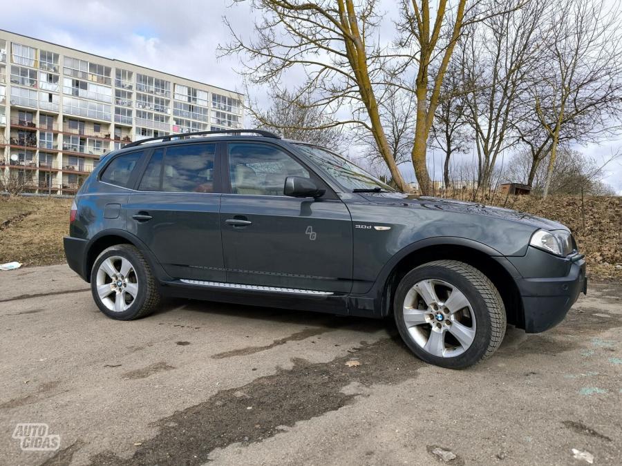 Zaļš BMW X3 2005 Viļņa, ar dzinēja tilpumu 3.00 L un nobraukumu 346 tūkst. km par 3500 €, foto 4 vietnē AUTOMOTO.COM.LV