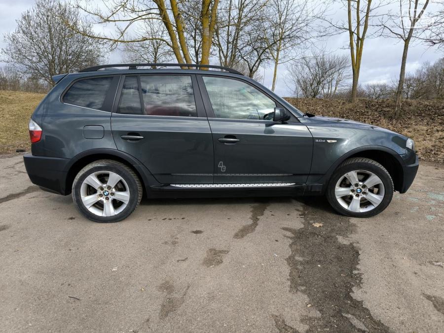 Zaļš BMW X3 2005 Viļņa, ar dzinēja tilpumu 3.00 L un nobraukumu 346 tūkst. km par 3500 €, foto 5 vietnē AUTOMOTO.COM.LV