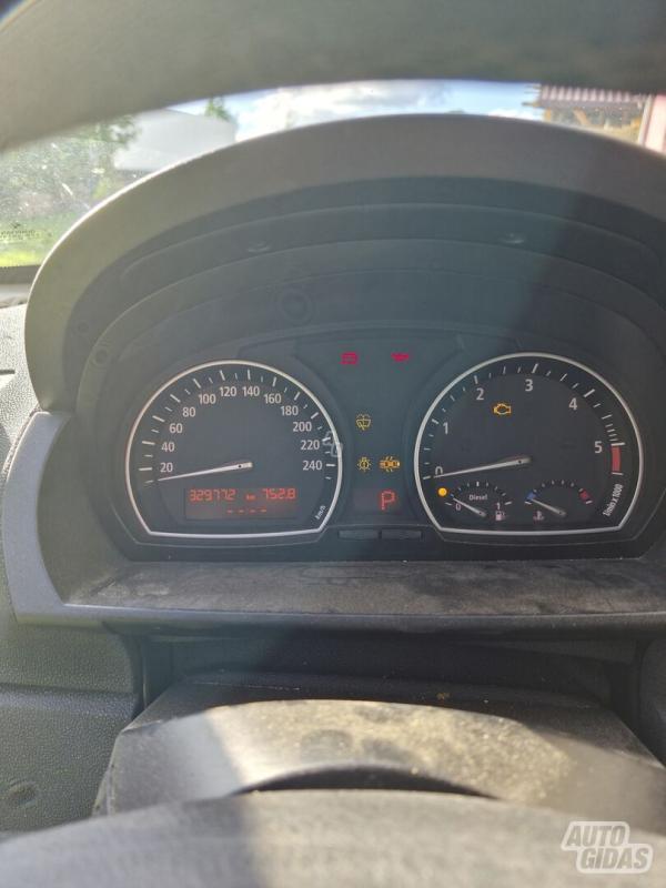 БМВ Х3 2005 в Тельшяй на AUTOMOTO.COM.LV Зеленый БМВ Х3 2005 в Тельшяй, объемом двигателя 3.00 л и пробегом 331 тыс. км за 3800 €, фото 7 на AUTOMOTO.COM.LV