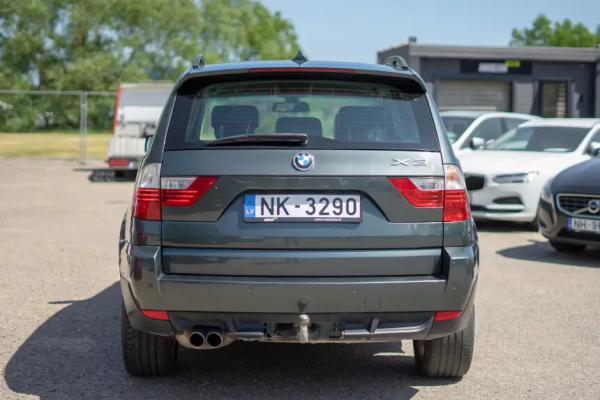 Green BMW X3 2007 in Liepaja, with an engine capacity of 3.00 L and mileage of 241 thousand km for 6600 €, photo 3 on AUTOMOTO.COM.LV