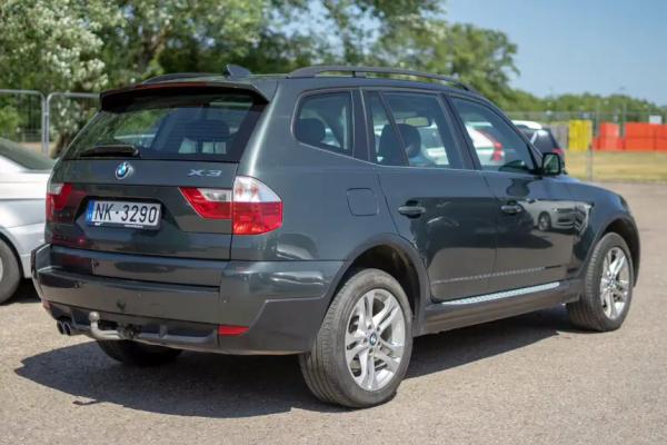 Green BMW X3 2007 in Liepaja, with an engine capacity of 3.00 L and mileage of 241 thousand km for 6600 €, photo 4 on AUTOMOTO.COM.LV