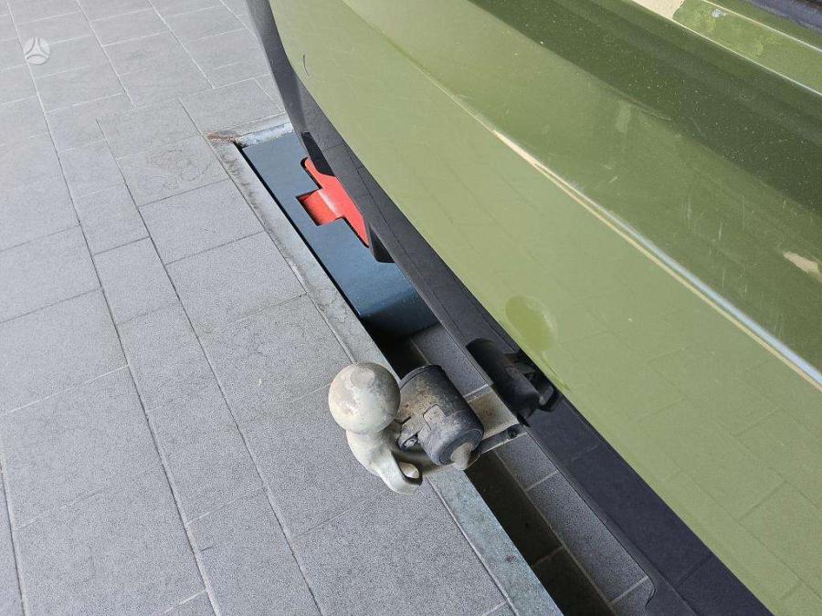 Green BMW X3 2023 in Vilnius, with an engine capacity of 2.99 L and mileage of 126 thousand km for 42500 €, photo 7 on AUTOMOTO.COM.LV
