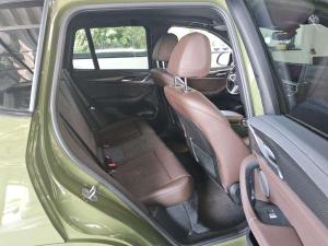 Green BMW X3 2023 in Vilnius, with an engine capacity of 2.99 L and mileage of 126 thousand km for 42500 €, photo 9 on AUTOMOTO.COM.LV