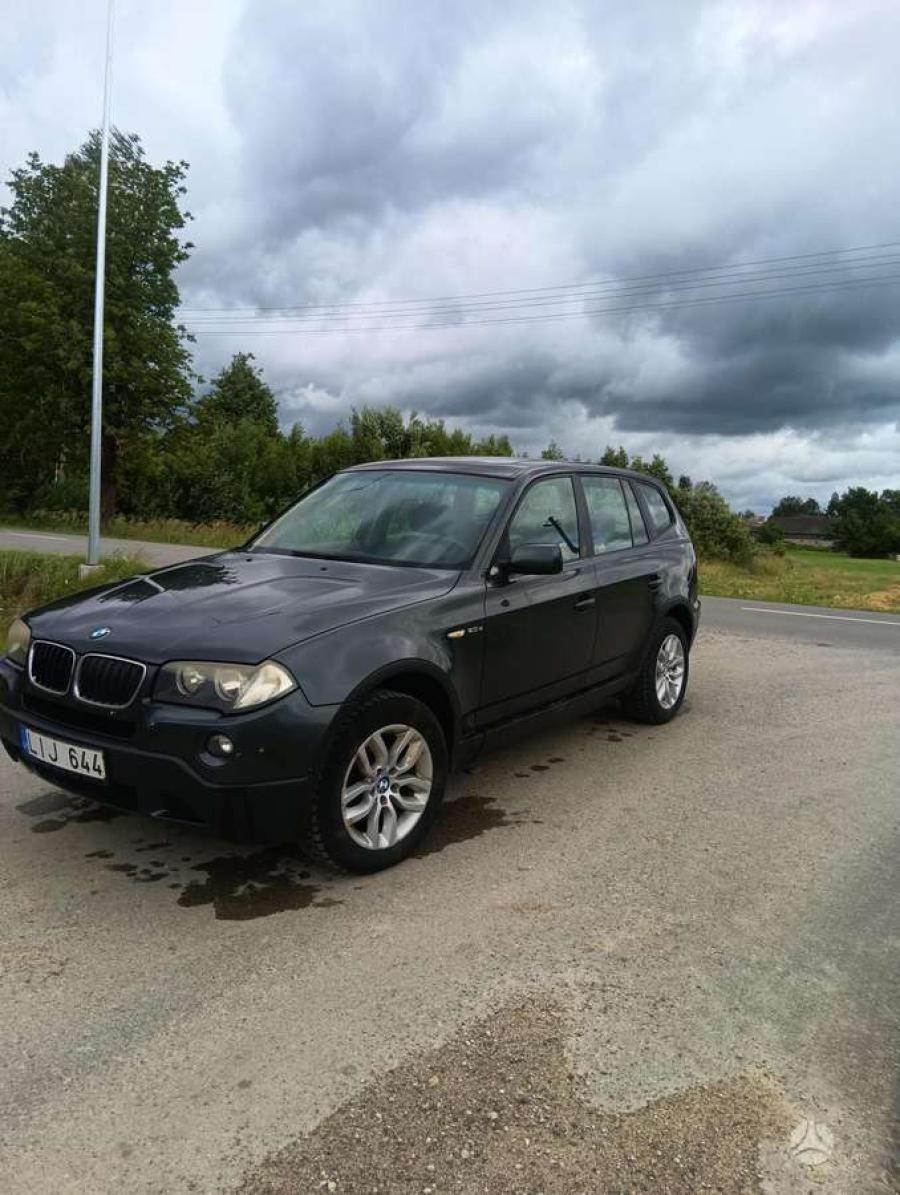 Green BMW X3 2007 in Sakiai, with an engine capacity of 2.00 L and mileage of 311 thousand km for 2500 €, photo 1 on AUTOMOTO.COM.LV