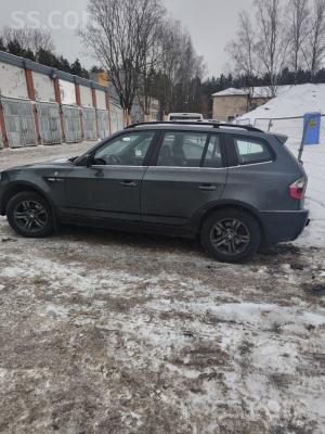 Grey BMW X3 2004 in Riga, with an engine capacity of 3.00 L and mileage of 299 thousand km for 3200 €, photo 2 on AUTOMOTO.COM.LV