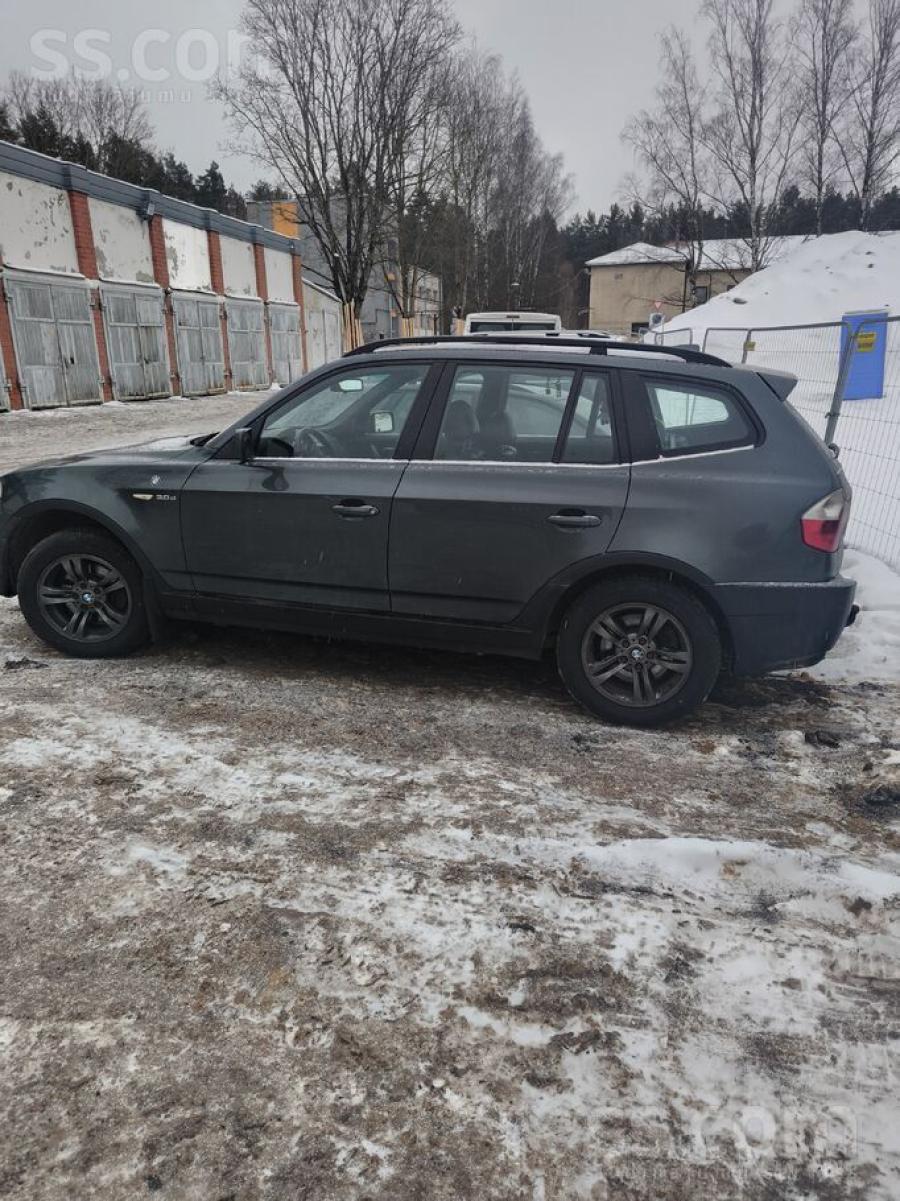 Grey BMW X3 2004 in Riga, with an engine capacity of 3.00 L and mileage of 299 thousand km for 3200 €, photo 2 on AUTOMOTO.COM.LV