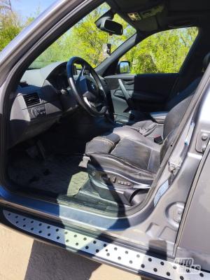 Grey BMW X3 2004 in Jonava, with an engine capacity of 3.00 L and mileage of 401 thousand km for 3000 €, photo 5 on AUTOMOTO.COM.LV