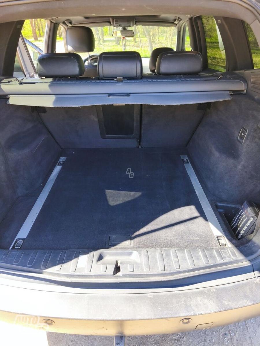 Grey BMW X3 2004 in Jonava, with an engine capacity of 3.00 L and mileage of 401 thousand km for 3000 €, photo 7 on AUTOMOTO.COM.LV
