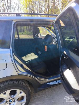 Grey BMW X3 2004 in Jonava, with an engine capacity of 3.00 L and mileage of 401 thousand km for 3000 €, photo 12 on AUTOMOTO.COM.LV