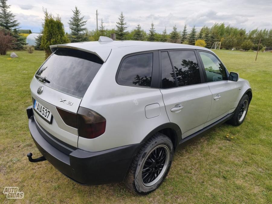 Pelēks BMW X3 2004 Vilkaviškis, ar dzinēja tilpumu 3.00 L un nobraukumu 353 tūkst. km par 2500 €, foto 4 vietnē AUTOMOTO.COM.LV