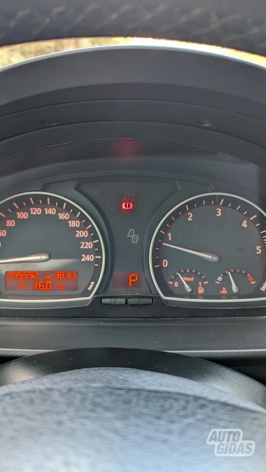 Pelēks BMW X3 2004 Viļņa, ar dzinēja tilpumu 3.00 L un nobraukumu 246 tūkst. km par 3500 €, foto 6 vietnē AUTOMOTO.COM.LV