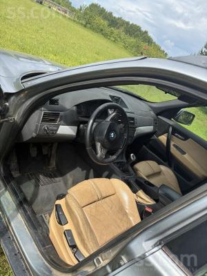 Grey BMW X3 2004 in Ogre, with an engine capacity of 3.00 L and mileage of 516 thousand km for 2499 €, photo 4 on AUTOMOTO.COM.LV