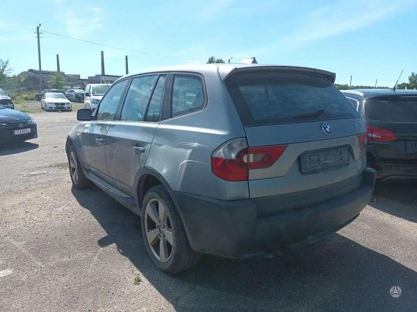 Grey BMW X3 2004 in Panevezys, with an engine capacity of 2.99 L and mileage of 269 thousand km for 2100 €, photo 3 on AUTOMOTO.COM.LV