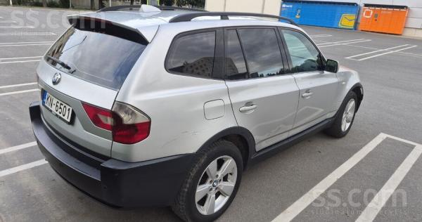Grey BMW X3 2004 in Riga, with an engine capacity of 3.00 L and mileage of 290 thousand km for 2500 €, photo 5 on AUTOMOTO.COM.LV