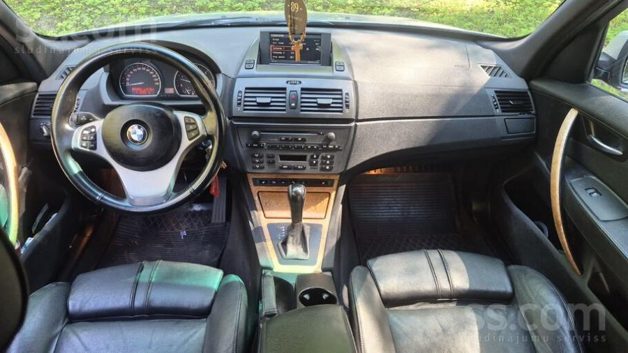 Grey BMW X3 2004 in Riga, with an engine capacity of 3.00 L and mileage of 290 thousand km for 2500 €, photo 8 on AUTOMOTO.COM.LV