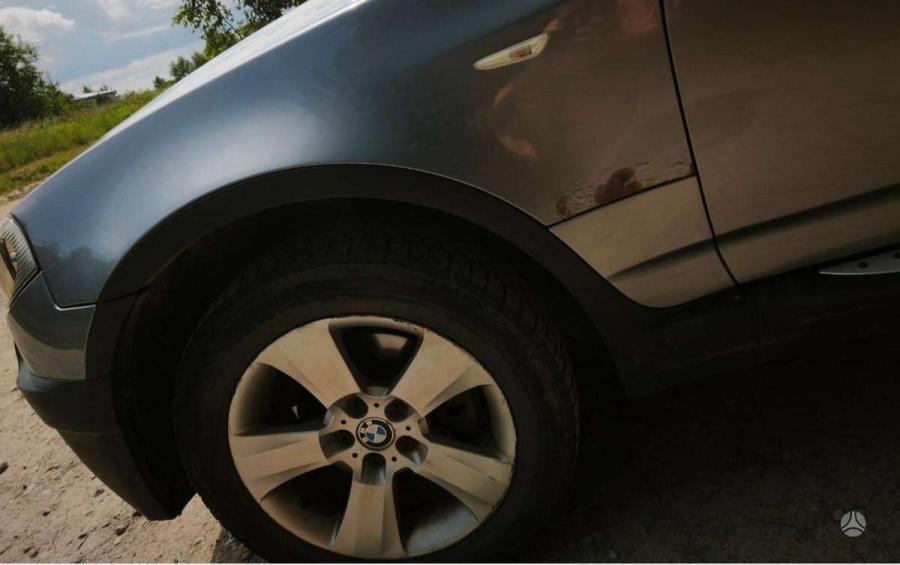 Pelēks BMW X3 2004 Viļņa, ar dzinēja tilpumu 0.00 L un nobraukumu 338 tūkst. km par 3500 €, foto 6 vietnē AUTOMOTO.COM.LV