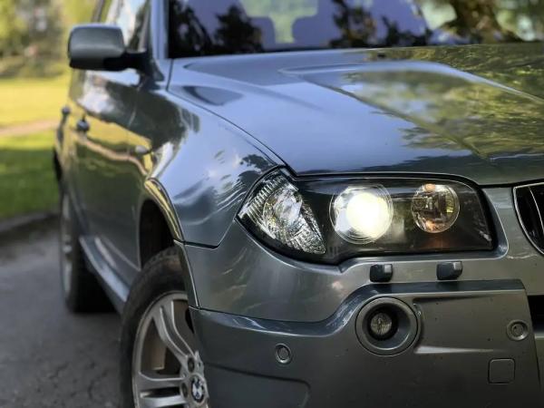 Grey BMW X3 2004 in Rezekne, with an engine capacity of 3.00 L and mileage of 200 thousand km for 4600 €, photo 6 on AUTOMOTO.COM.LV